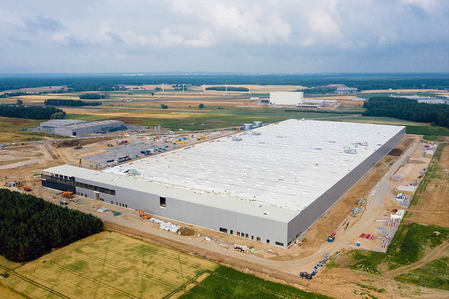 The construction of the LPP distribution centre in Brześć Kujawski is ...